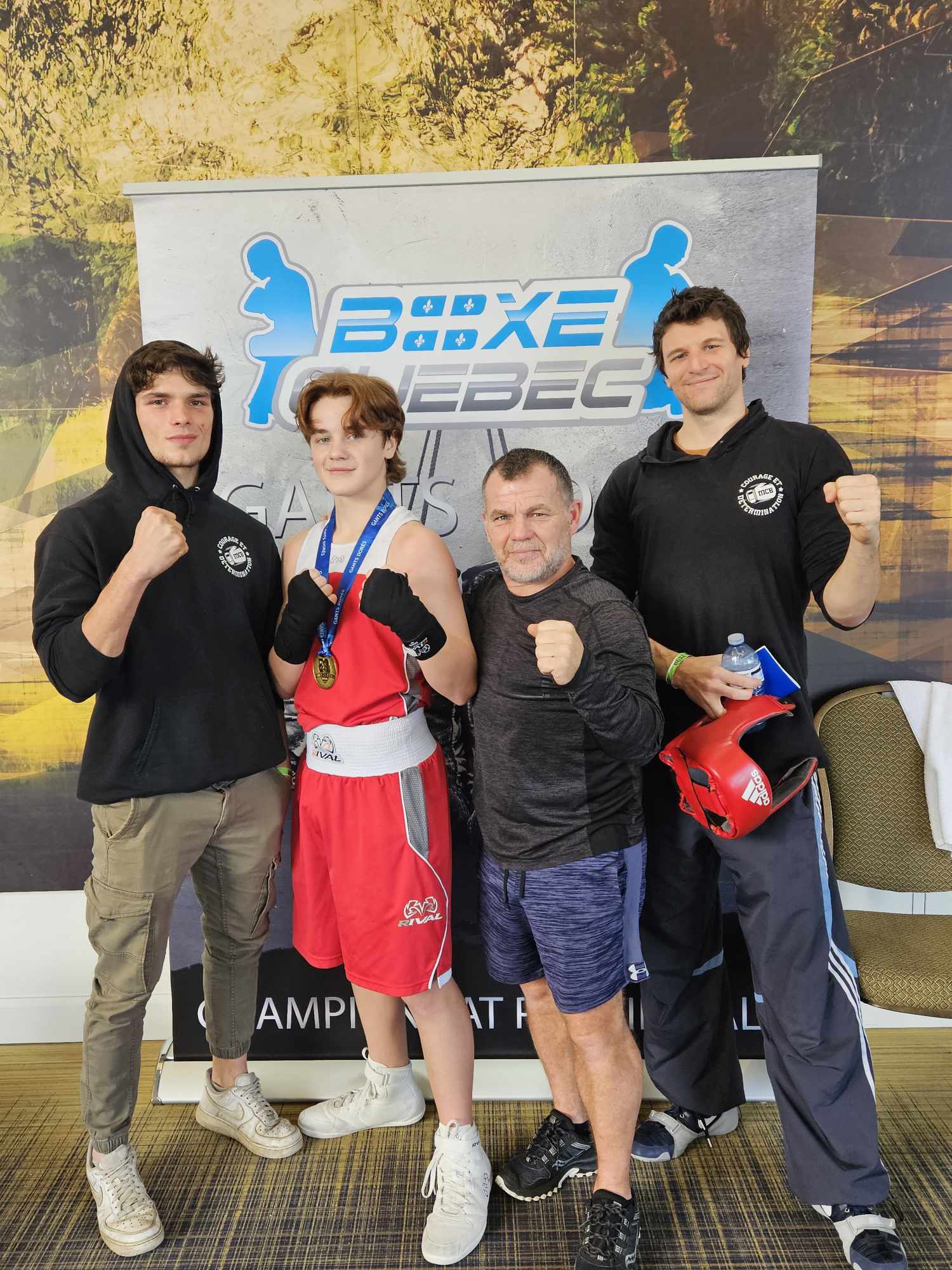 Le boxer Lucas Gauthier détient un titre de champion provincial - Radio ...