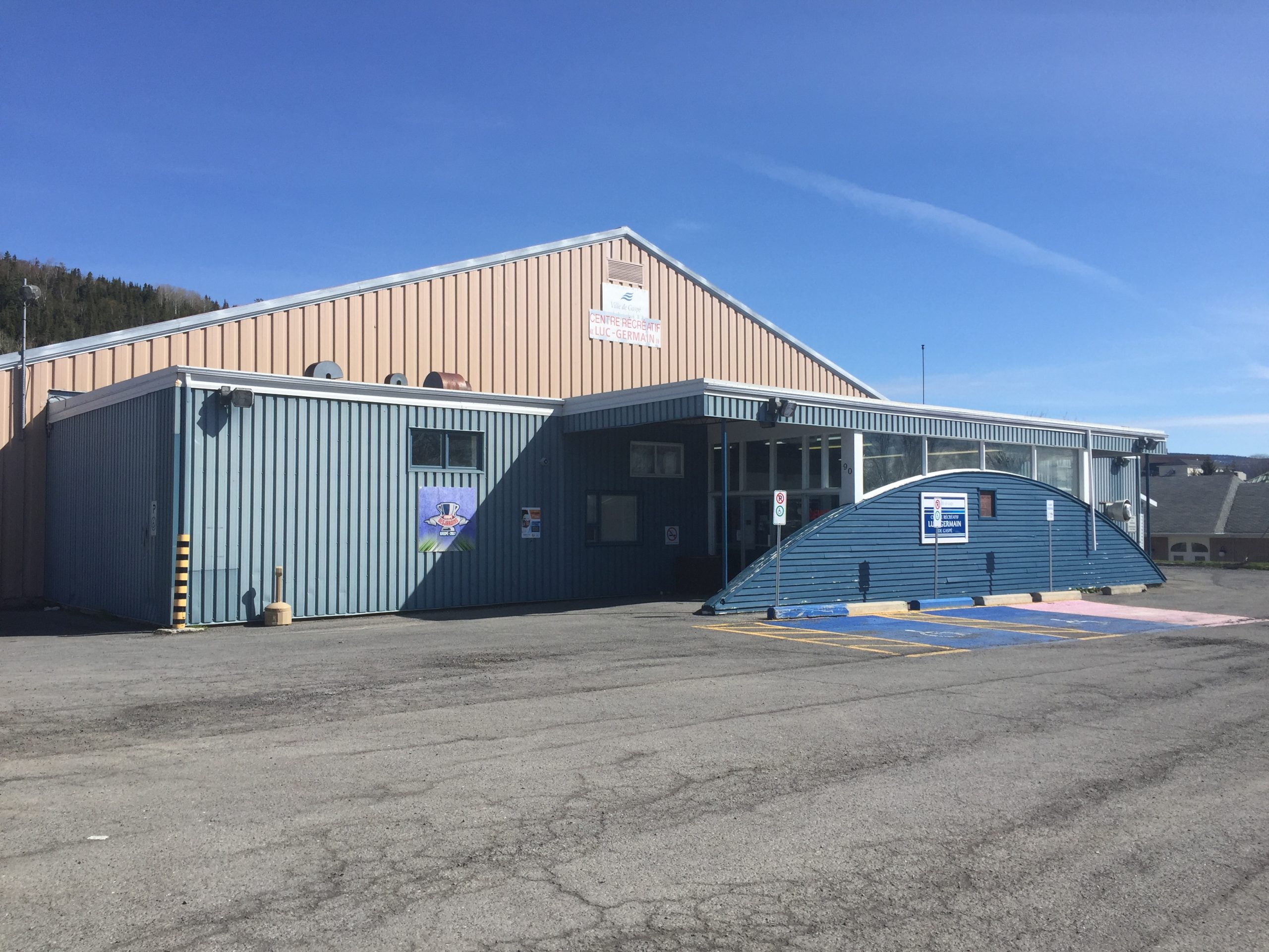 L'aréna de Gaspé sous respirateur artificiel - Radio Gaspésie