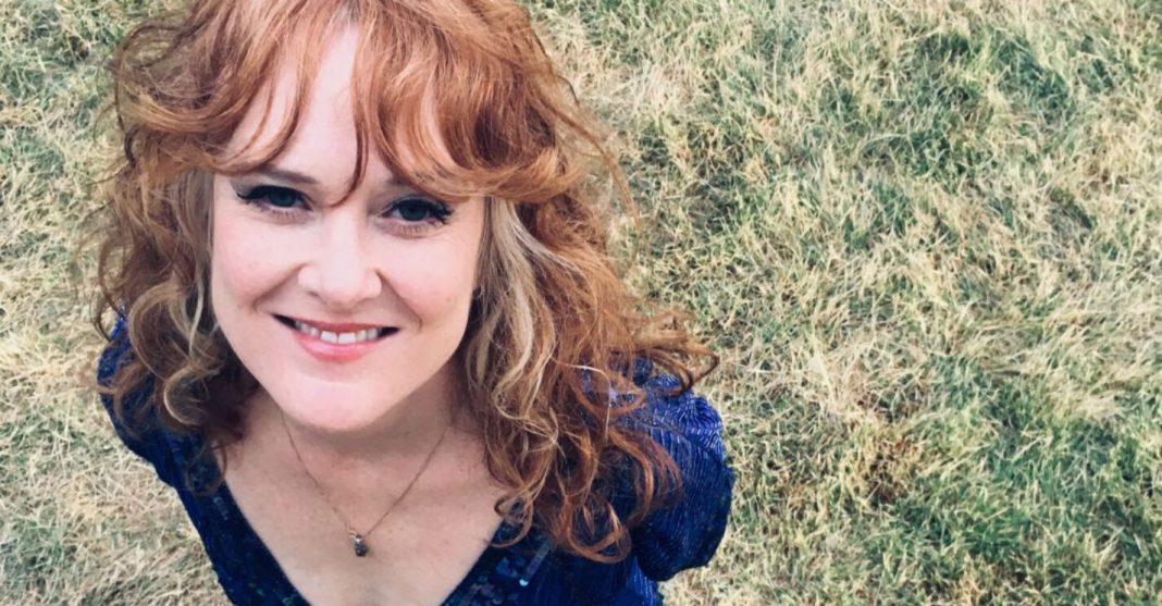 Mara Tremblay en spectacle en Gaspésie - Radio Gaspésie